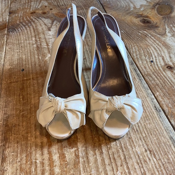 Madeline | Shoes | Madeline Tan Bow Heels Size 7 | Poshmark